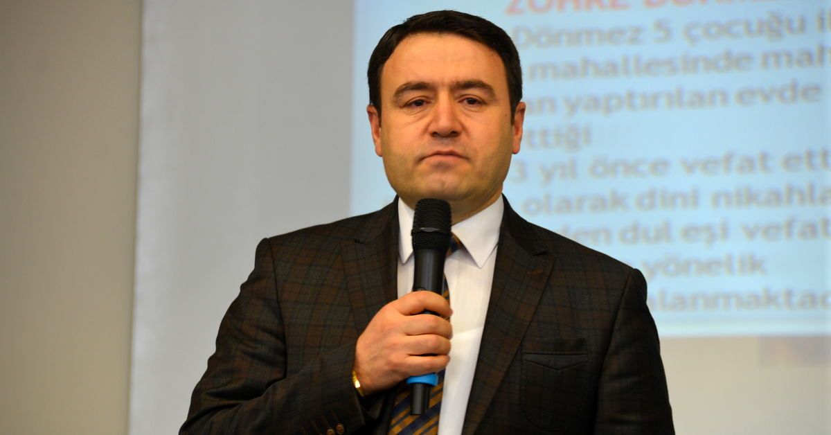 Ağrı'ya kayyum olarak atanan Musa Işın gözyaşlarına hakim olamadı