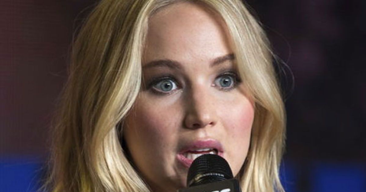 Jennifer Lawrence: 5 kadınla beni çıplak sıraya soktu