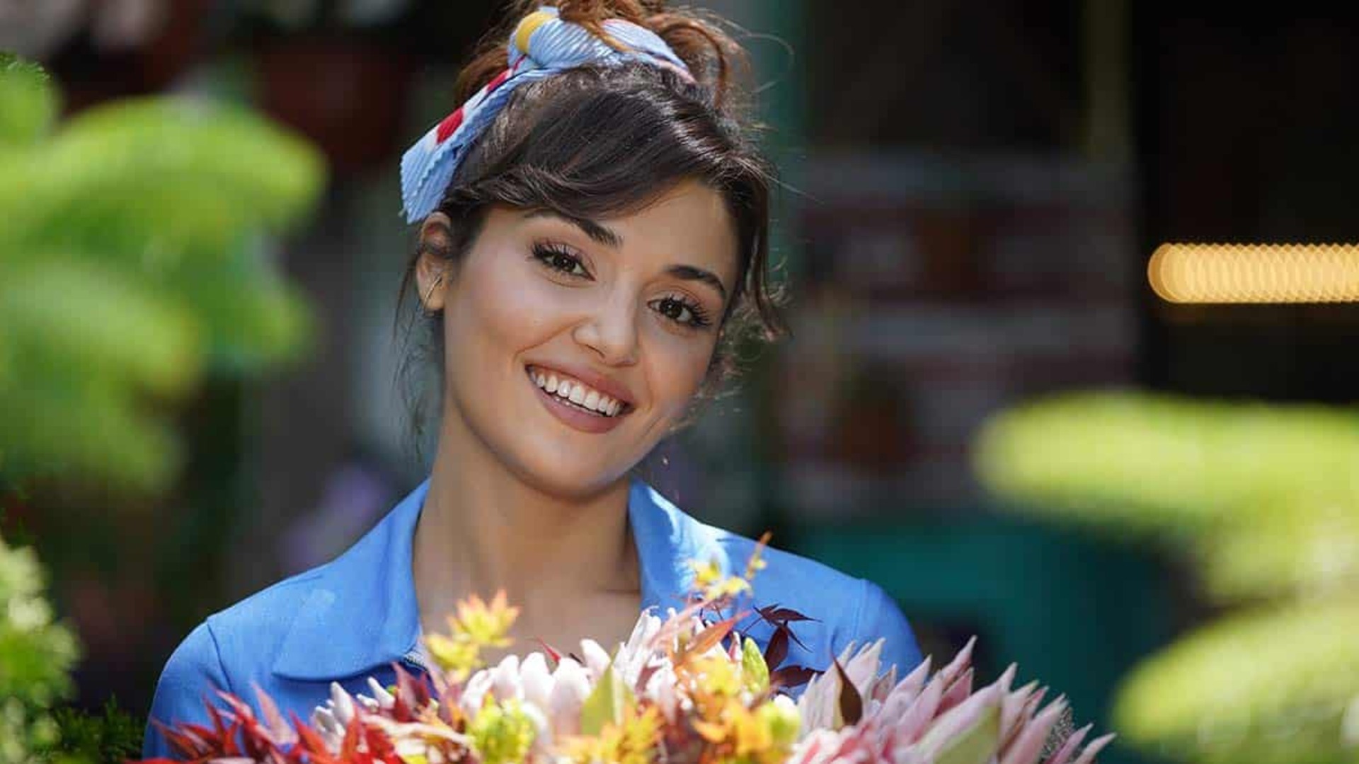 Hande Erçel kimdir? Hande Erçel kaç yaşında ve nerelidir?