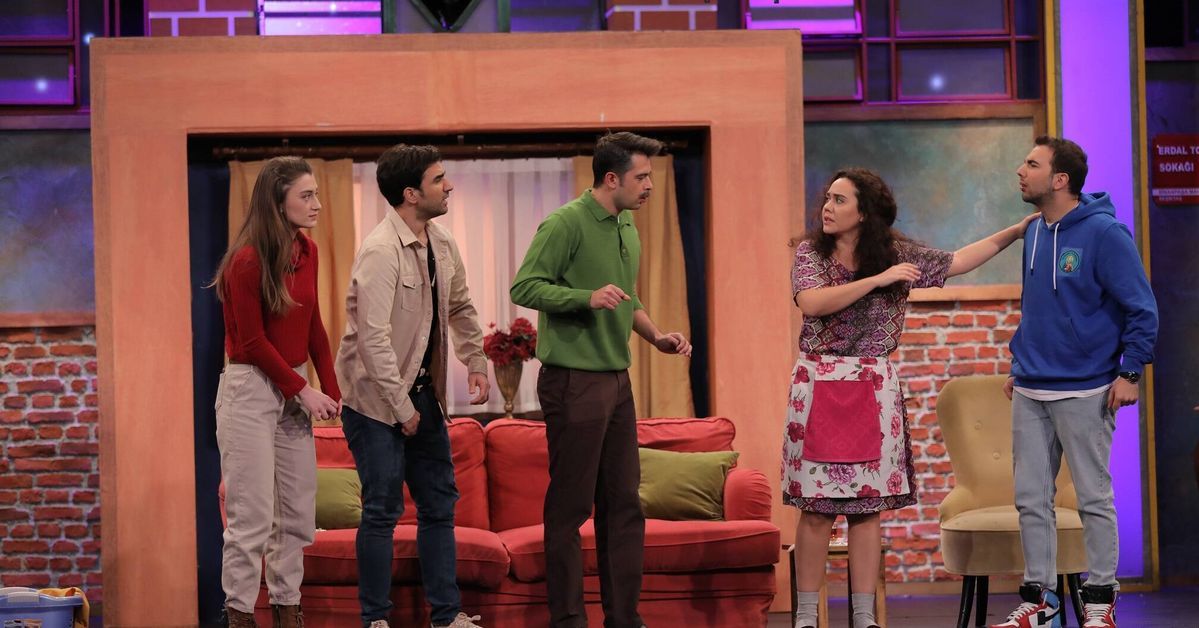 Çok Güzel Hareketler Bunlar 2 oyuncuları kim? ÇGHB 2 oyuncuları gerçek ...