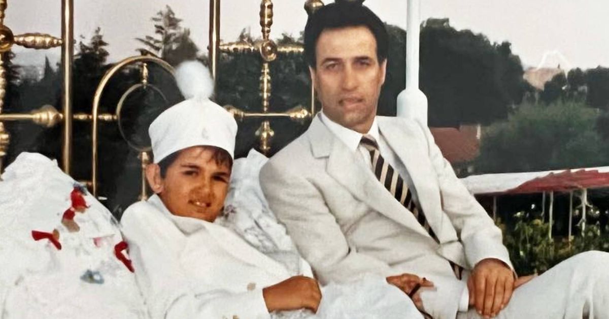 Kemal Sunal vefatının 22. yılında anılıyor. Ali Sunal'dan duygulandıran ...