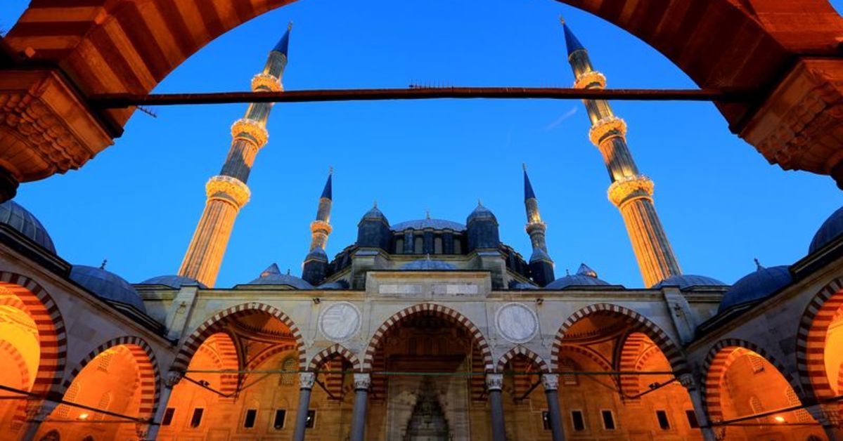 Gizemi hâlâ çözülemedi...Mimar Sinan'ın ustalık eseri Selimiye Cami ve ...