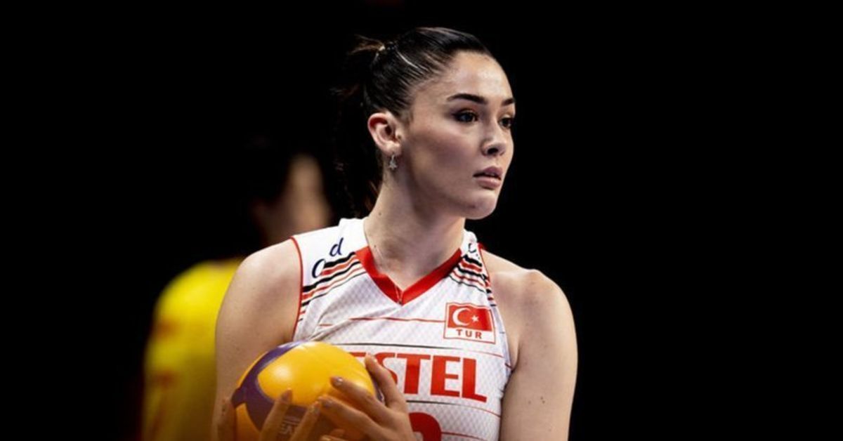 Milli voleybolcu Zehra Güneş aşka geldi! Boy farkı sebebiyle eleştirilen sevgilisi bakın kim ...