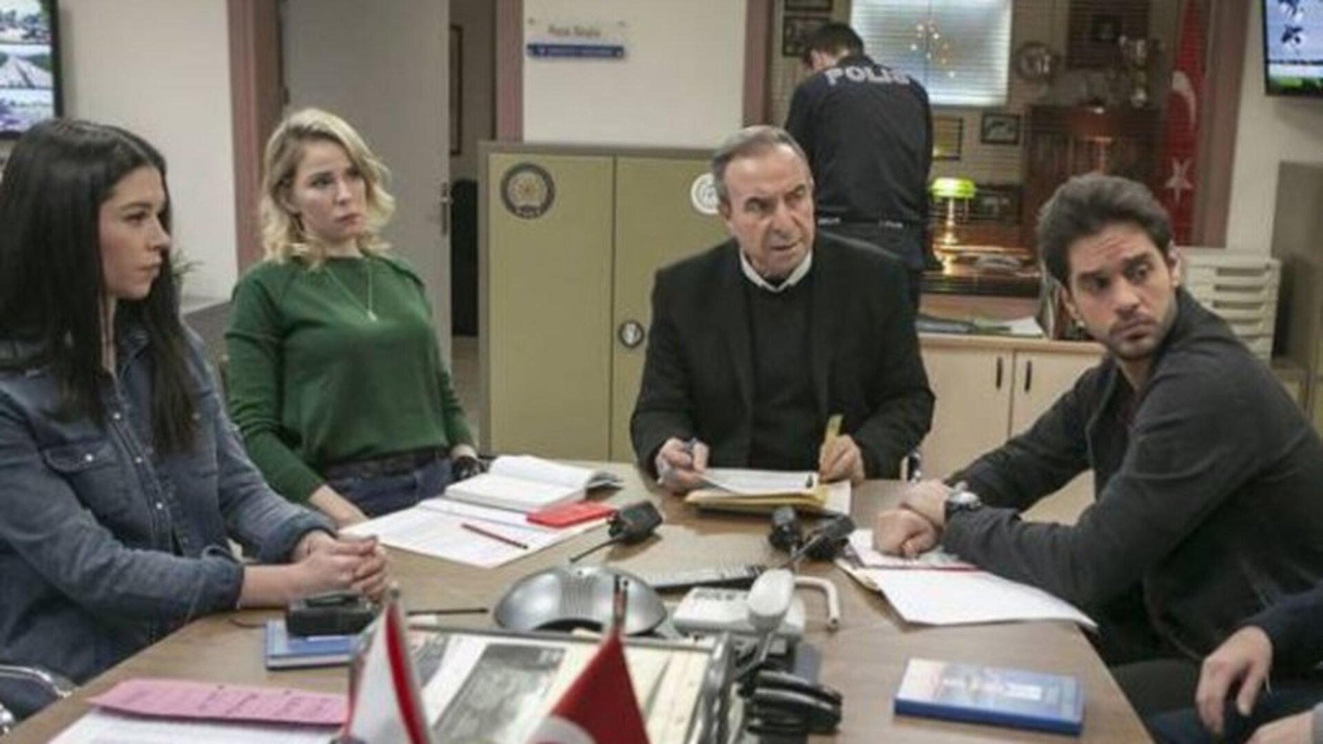 Arka Sokaklar bu akşam var mı, yok mu ve neden yok? 3 Şubat Kanal D yayın akışı! Arka Sokaklar ...