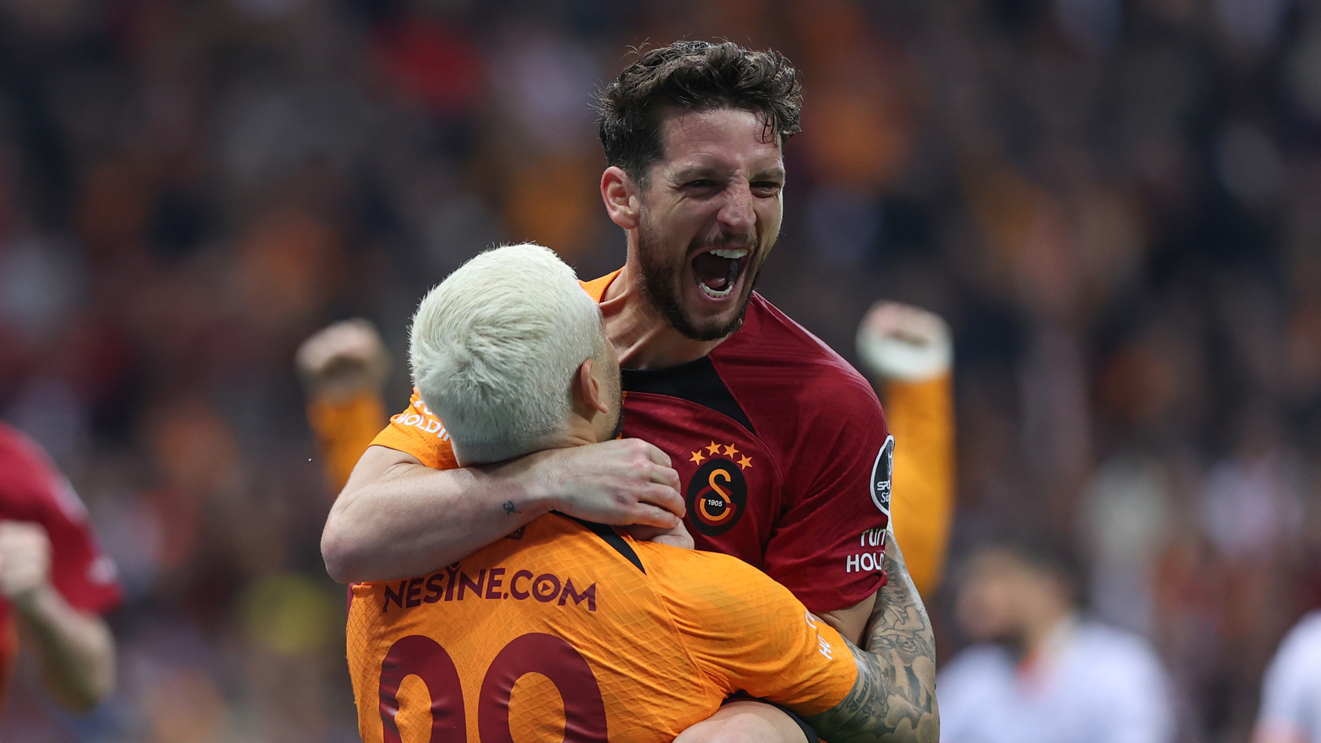 Mertens Galatasaray'da kalacak mı? Instagram'dan açıkladı... - GS ...
