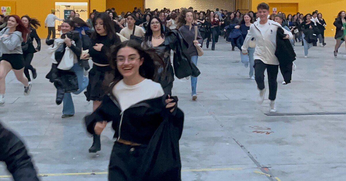 Teoman'a koştular - Magazin haberleri