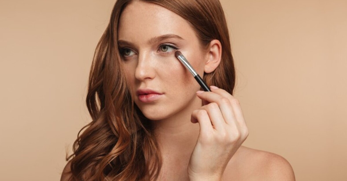 Yüz şekline göre makyaj nasıl yapılır? Evde yüz şeklinize göre makyaj ...