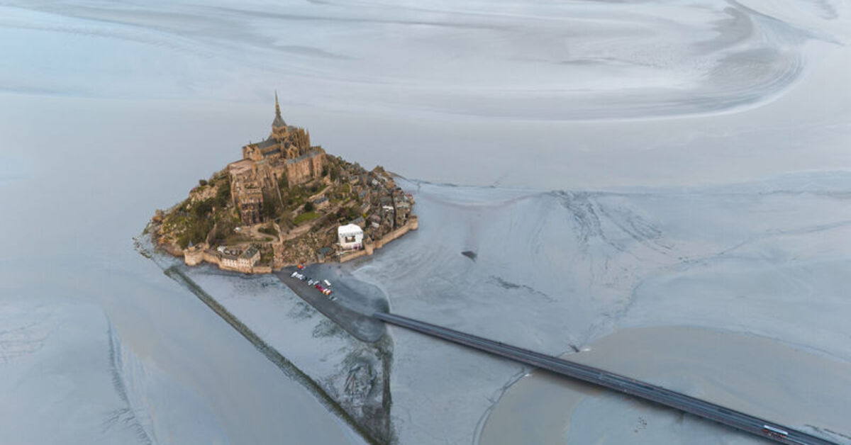 'Yüzyılın gelgiti' burada yaşanmıştı! Bazen ada, bazen yarımada: Mont ...