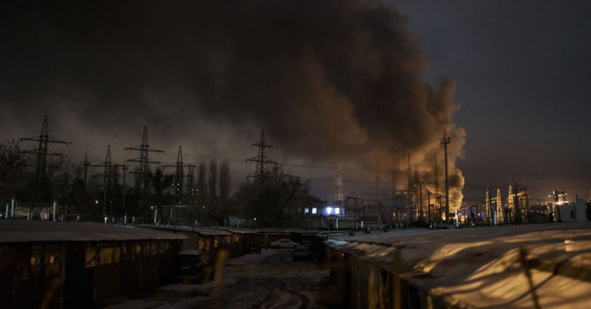Rusya'dan Ukrayna'ya 'gece yarısı' füze saldırısı | Dış Haberler