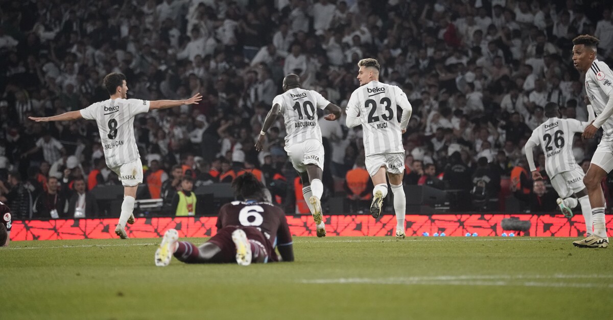 Oğuzhan Genç yazdı: Bataklıkta açan çiçek... - Futbol Haberleri