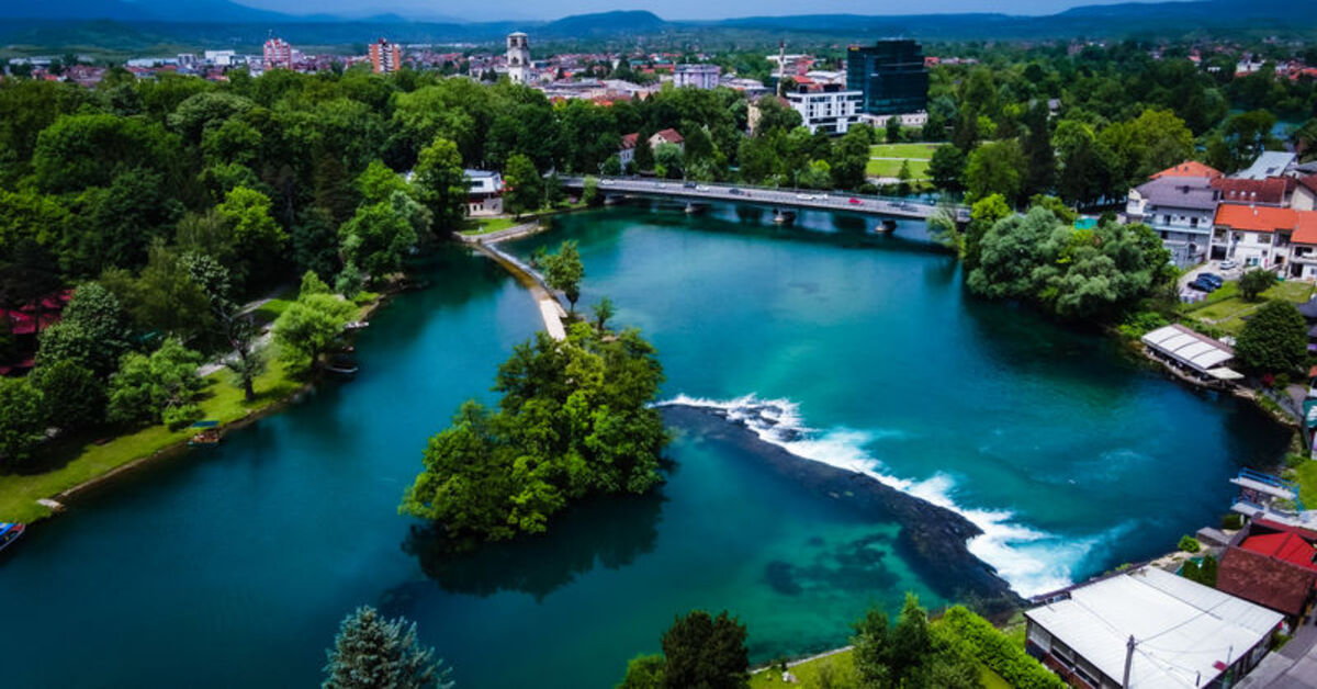 Bosna Hersek'in Bihac şehri doğal güzellikleriyle turistlerin yeni ...