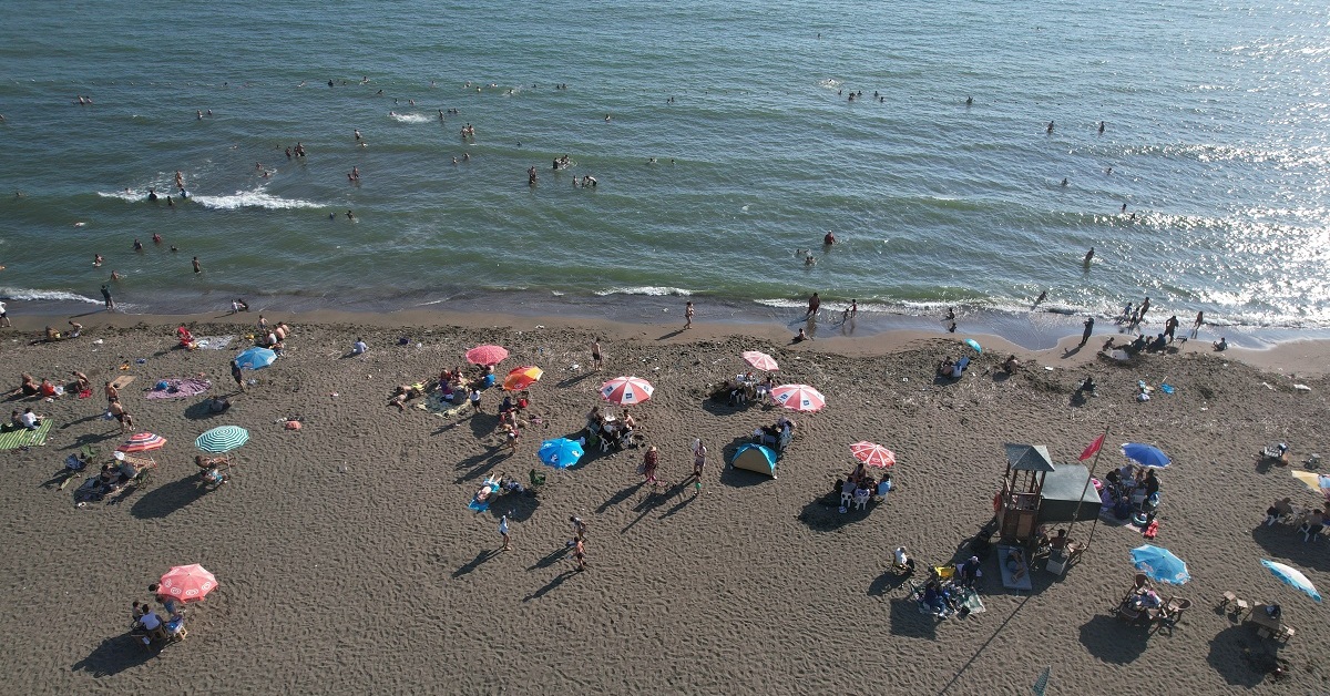 Depremle birlikte sessizliğe bürünen Türkiye'nin en uzun sahili eski ...