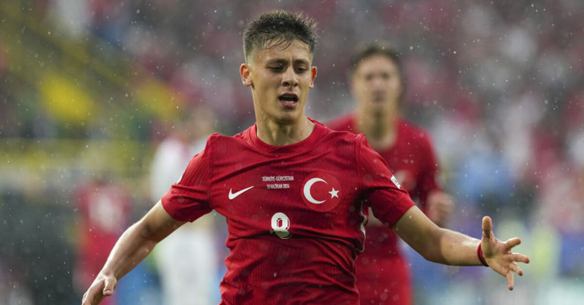 Dwight Yorke'tan Arda Güler için transfer çağrısı! "Hemen onunla ...