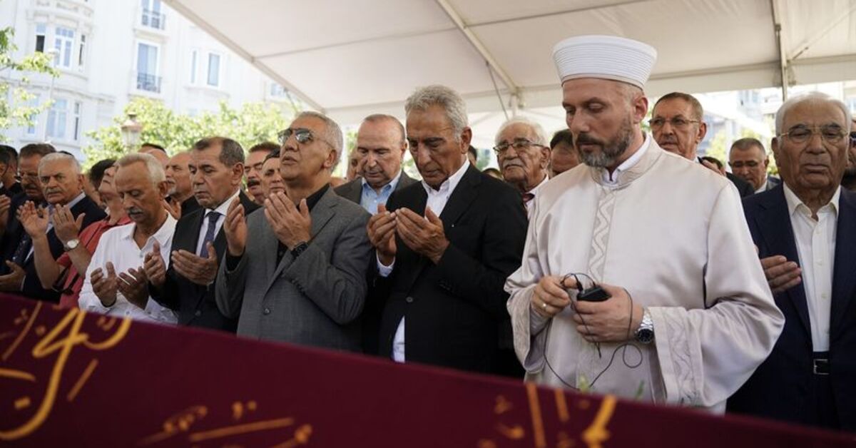 Adnan Polat'ın babası İbrahim Polat son yolcuğuna uğurlandı ...