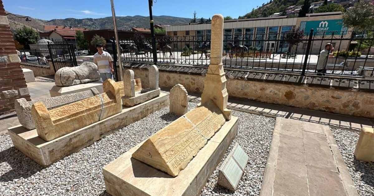 Osmanlı valisinin ölen eşine yazdığı şiirin yer aldığı sanduka Tokat ...