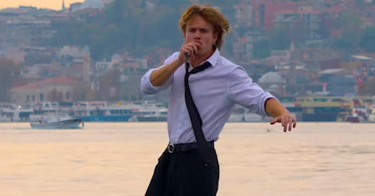 Vik White, İstanbul'u tanıttı