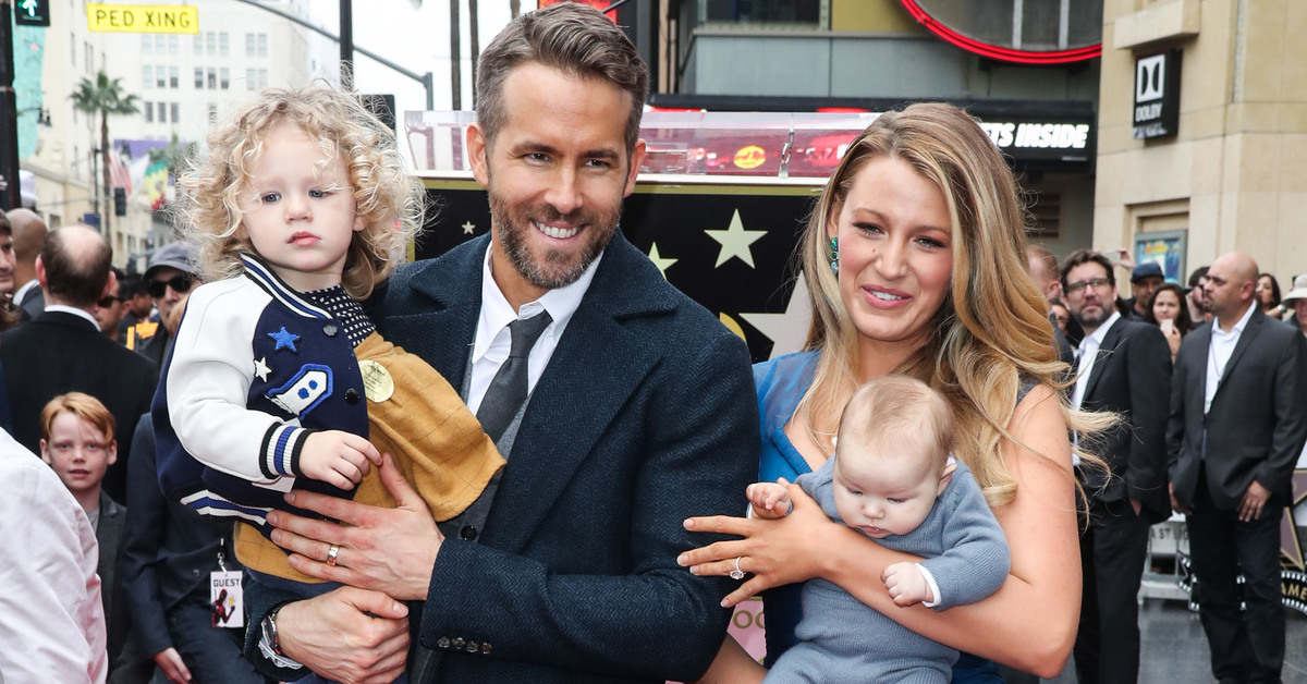 Blake Lively ile dört çocuğu olan Ryan Reynolds: Çocuklarımıza normal ...