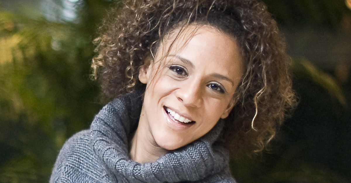 Defne Joy Foster vefatının 14'üncü yılında anılıyor