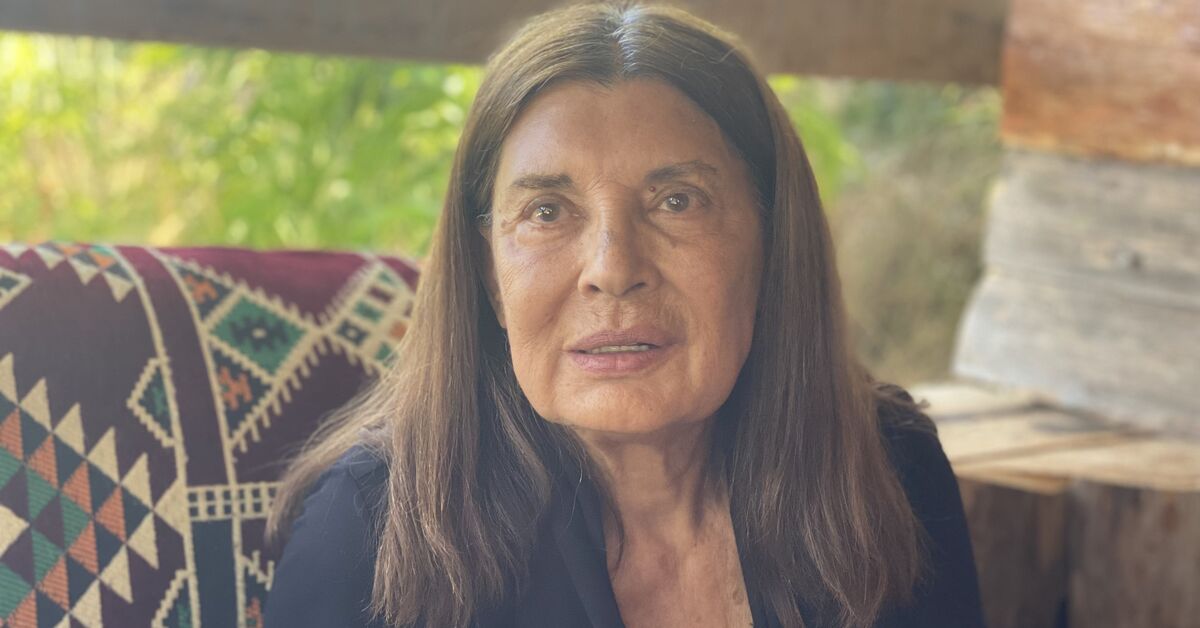 Şerif Sezer Arna'nın kızı Deniz Arna, annesinin sağlık durumu hakkında bilgi verdi - Magazin ...