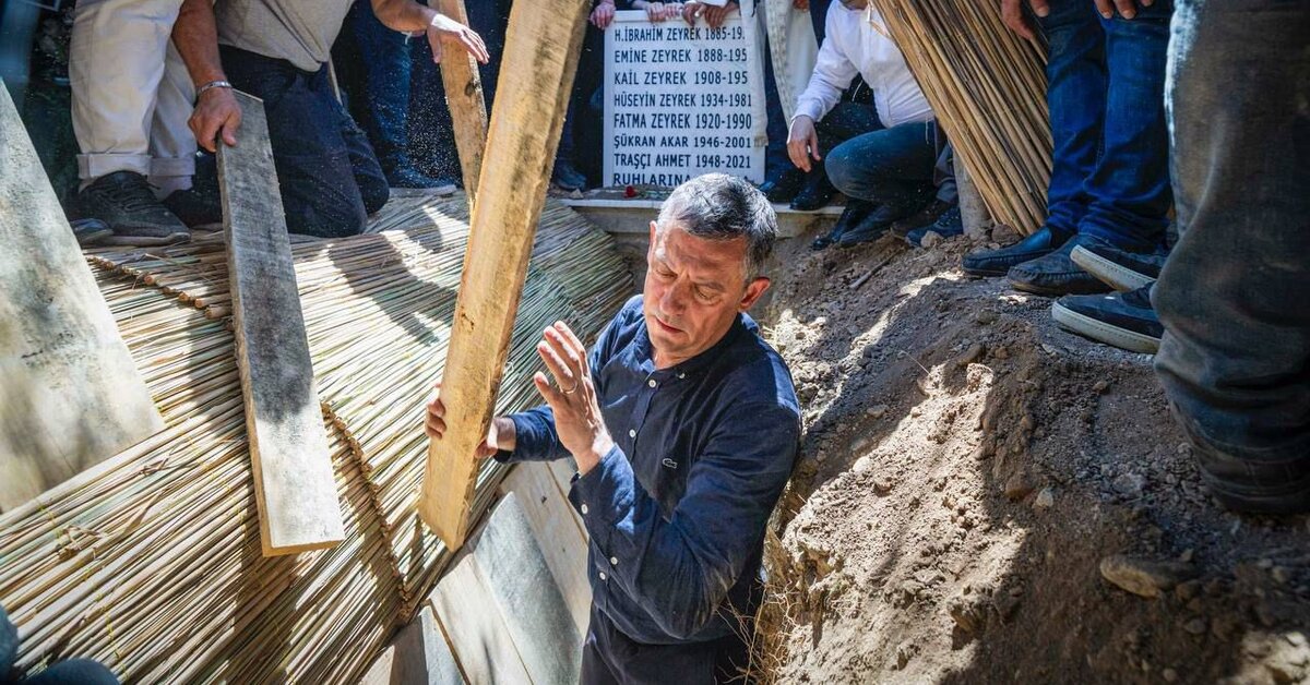 CHP Lideri Özgür Özel 'kardeşim' dediği Ferdi Zeyrek'i kendi elleriyle ...