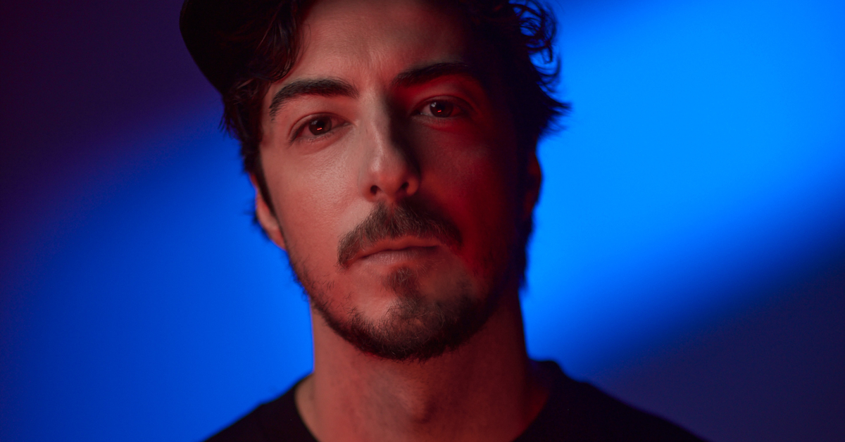 Mekin Sezer'den 'Sensizlikle'