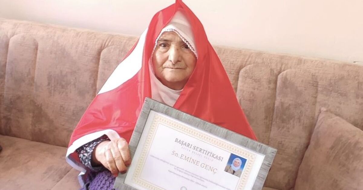 88 yaşında okuma yazma öğrendi