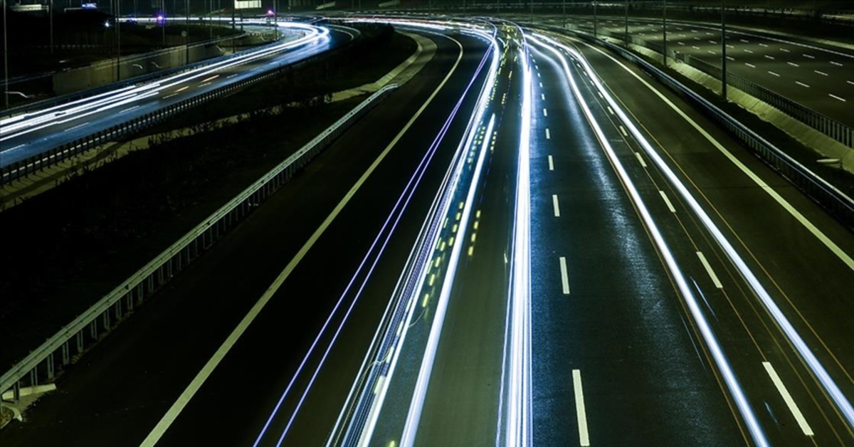 Prag - Paris kaç kilometre? Prag - Paris arası mesafe ne kadar, ne ...