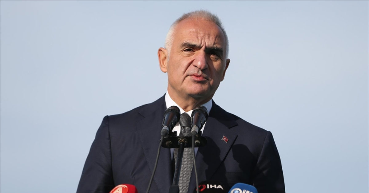 Kültür ve Turizm Bakanı Ersoy: Dünyaya örnek olan turizm tanıtım stratejisi yürütüyoruz - Turizm ...