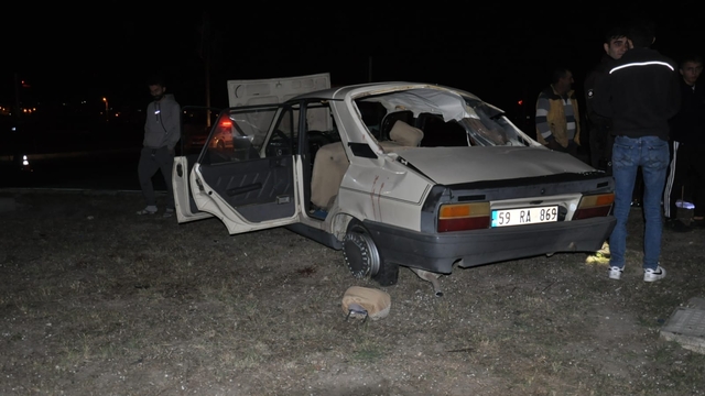 Tekirdağ'da otomobille otobüsün çarpıştığı kazada 4 kişi yaralandı ...