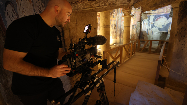 Nüfusunun 2 bin katı turist alan Göreme İngiliz belgeselcileri ...