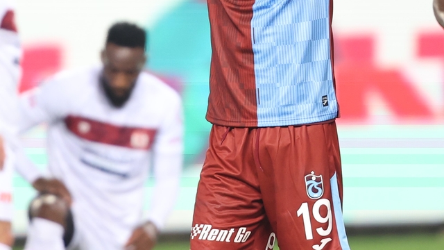 Üçüncülük yolunda yara alan Trabzonspor evinde kayıp - Trabzon Haberleri