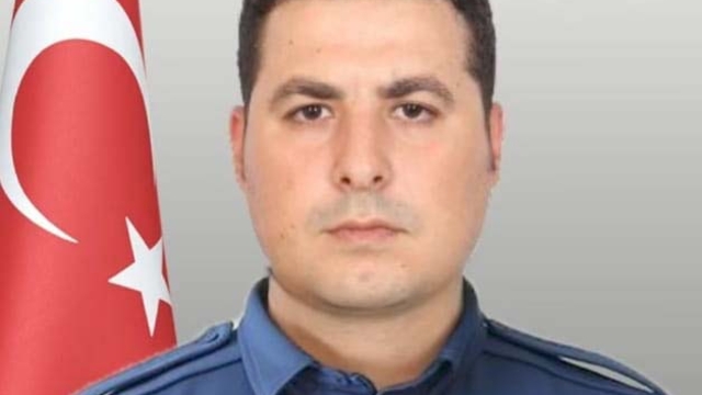 Konya'da TIR, ekip otosuna arkadan çarptı; 1 polis şehit oldu, 2 polis ...