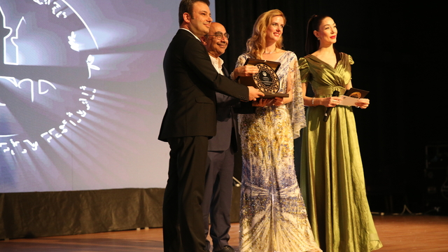 "Bitlis Beş Minare Uluslararası Film Festivali" ödül töreniyle sona ...