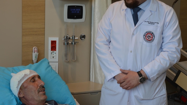 Atardamar ve toplardamarın beyinde oluşturduğu 'damar yumağı'nı 5 ...