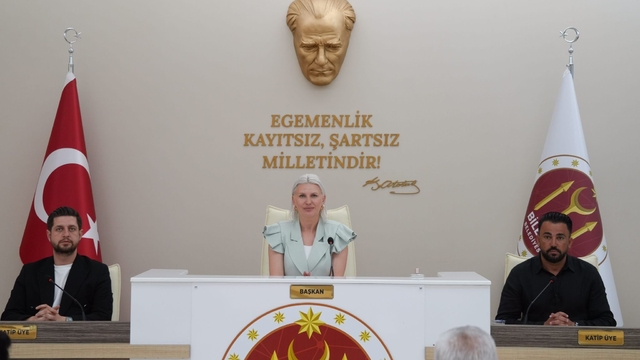 Bilecik'in kanayan yarası olan AVM'nin borcu bitti Belediye Başkanı ...