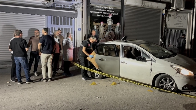 O kaçtı polis kovaladı: Polis kıskacına girince başına ateş edip ...