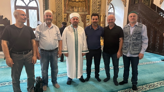 Cuma hutbesine işaret dili desteği Camide engelsiz ibadet - Bursa ...